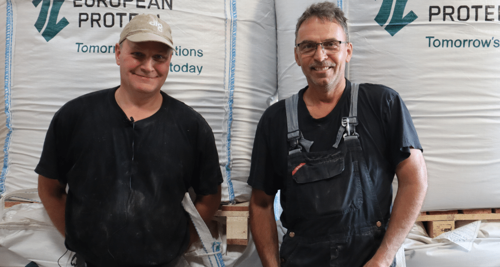 Milk flows from the sow with EP199 > See the case